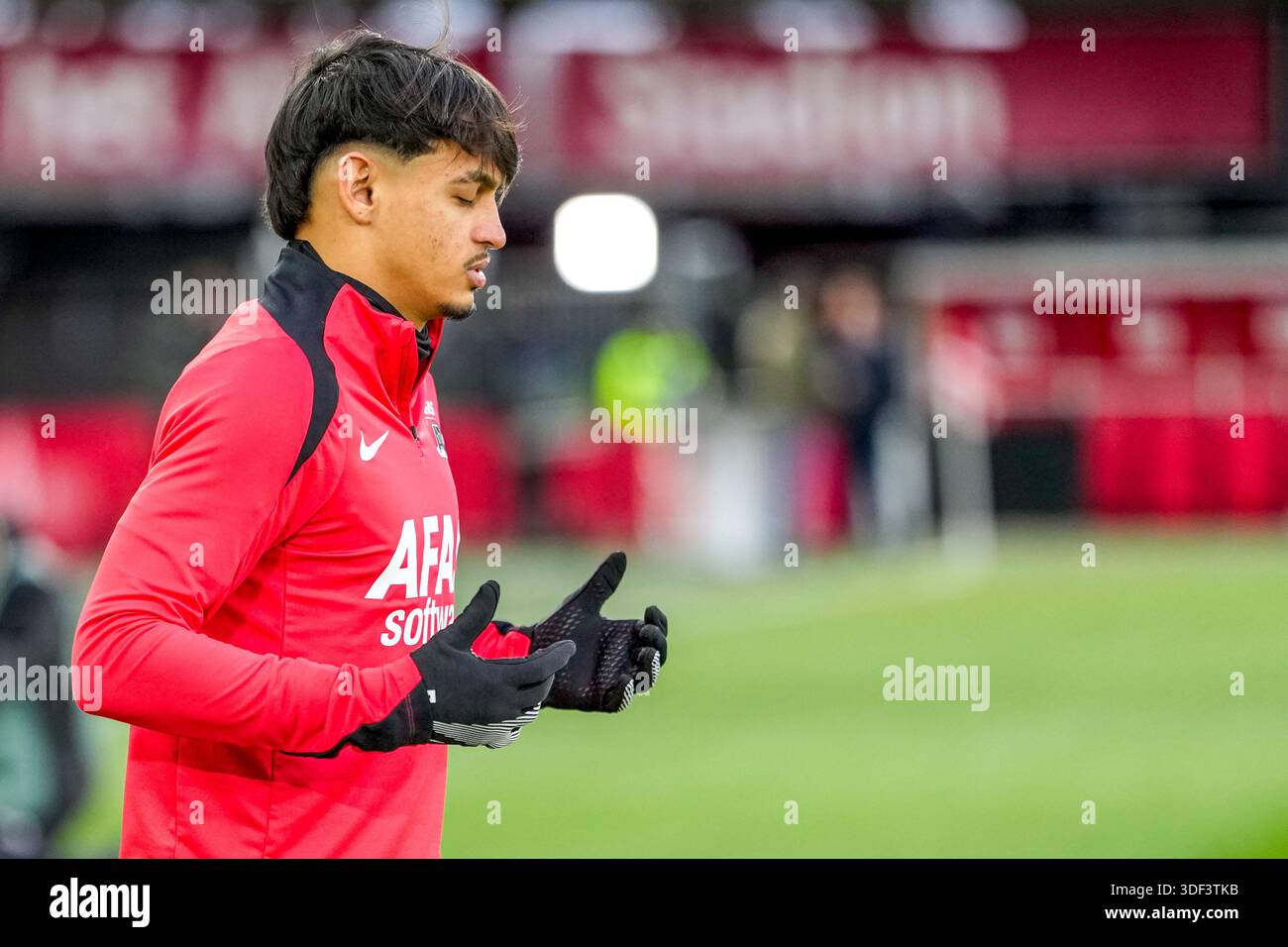 ALKMAAR, NETHERLANDS - JANUARY 10: Weslley Patati of AZ Alkmaar looks ...