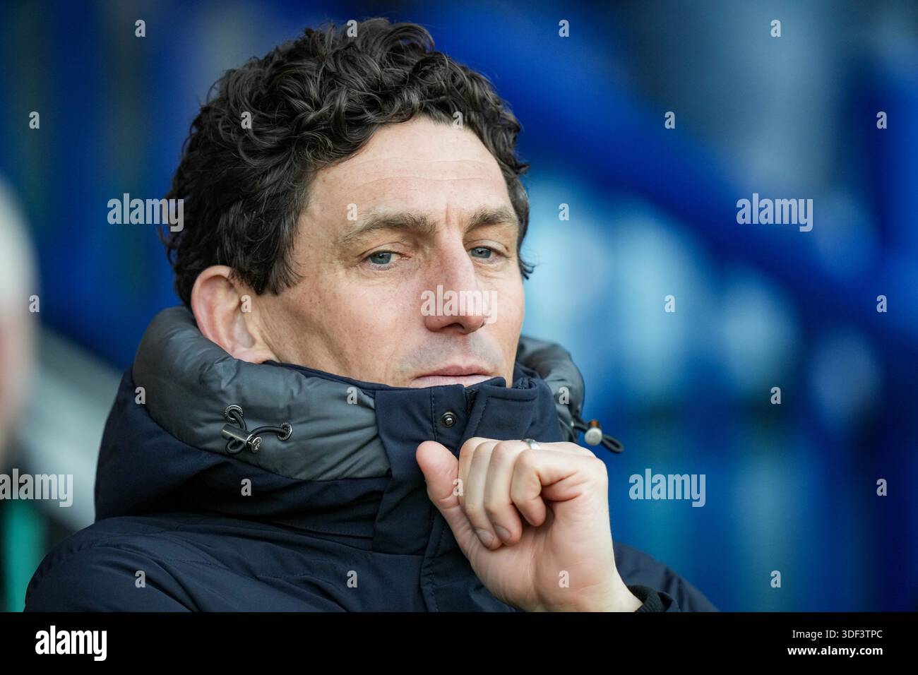 Keith Andrews manager of Brentford looks on during the Emirates FA Cup ...