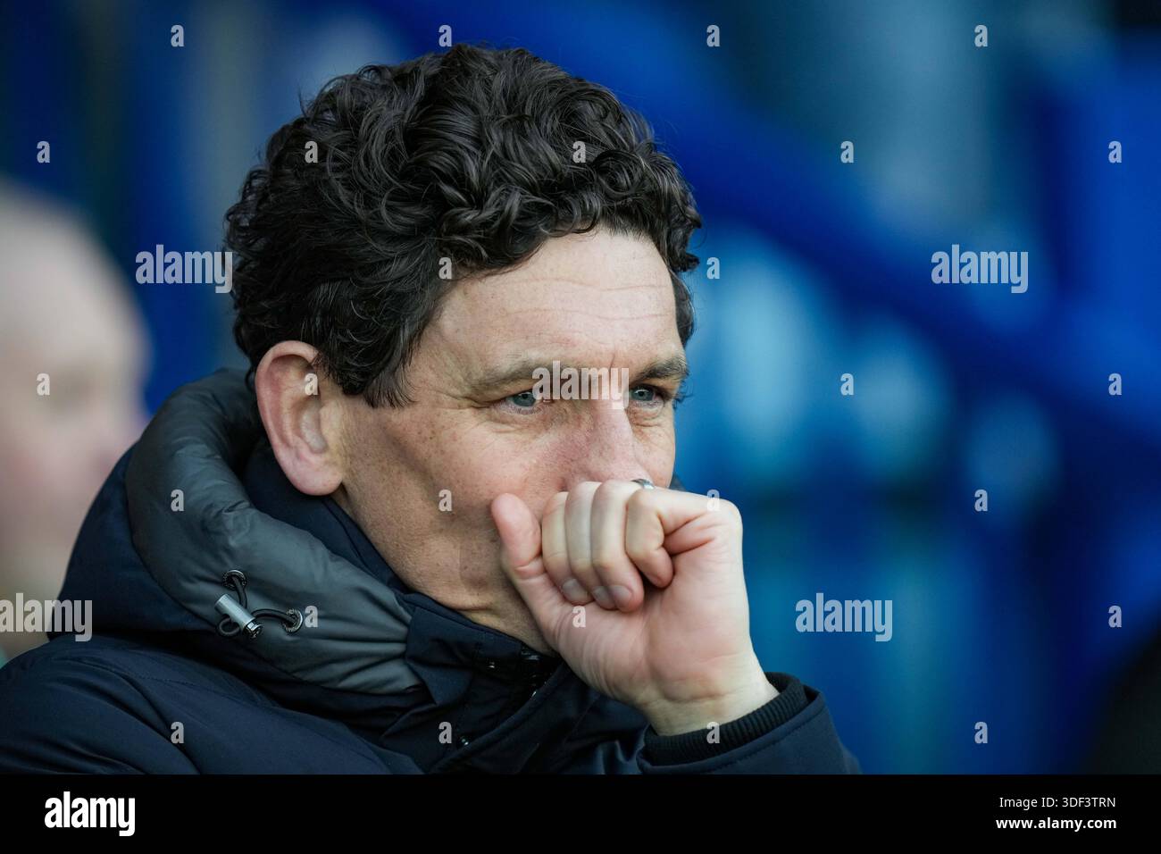 Keith Andrews manager of Brentford looks on during the Emirates FA Cup ...