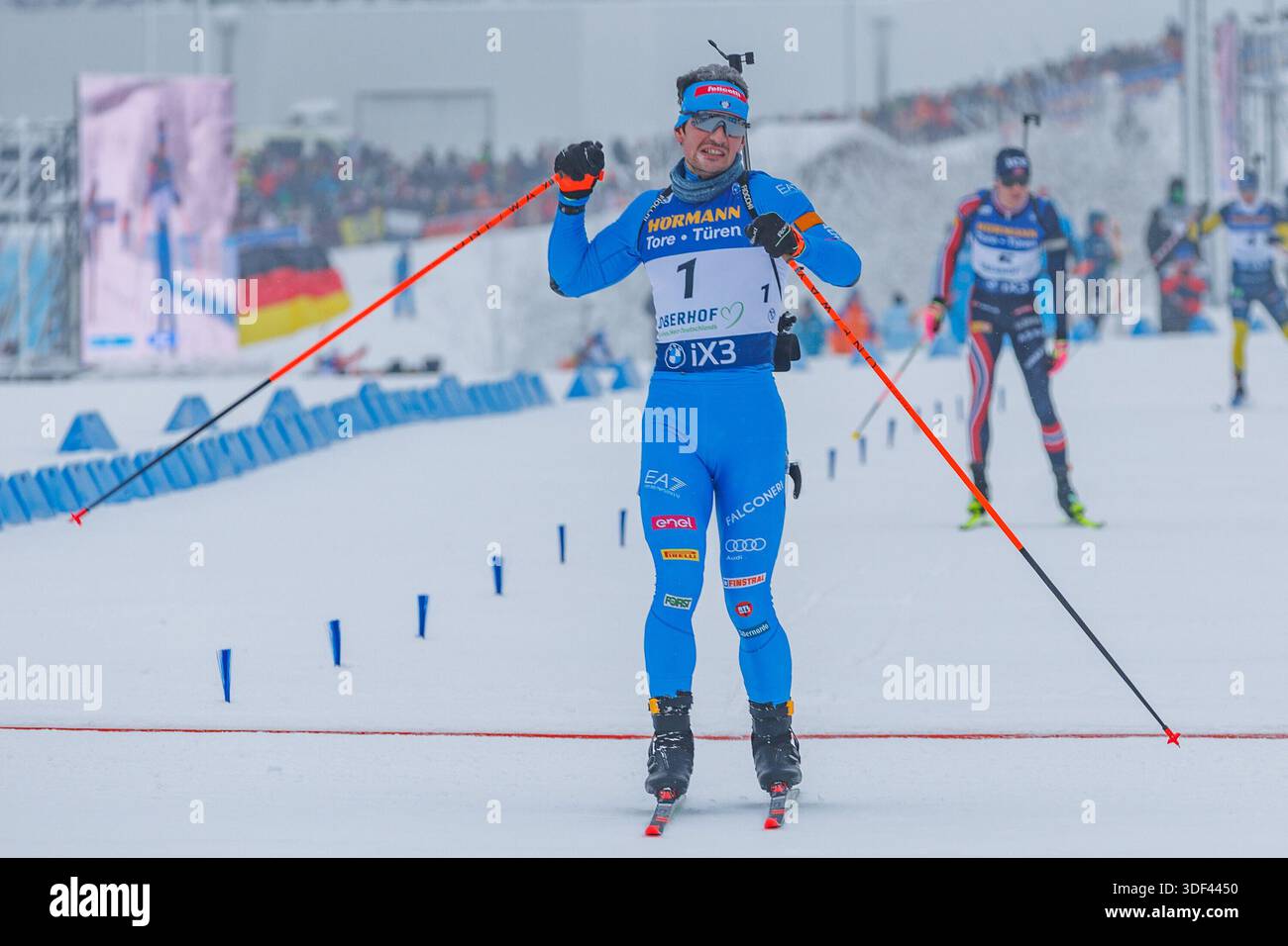 Tommaso Giacomel (ITA) kommt ins Ziel; Sieger [winner], Erstplatzierter ...