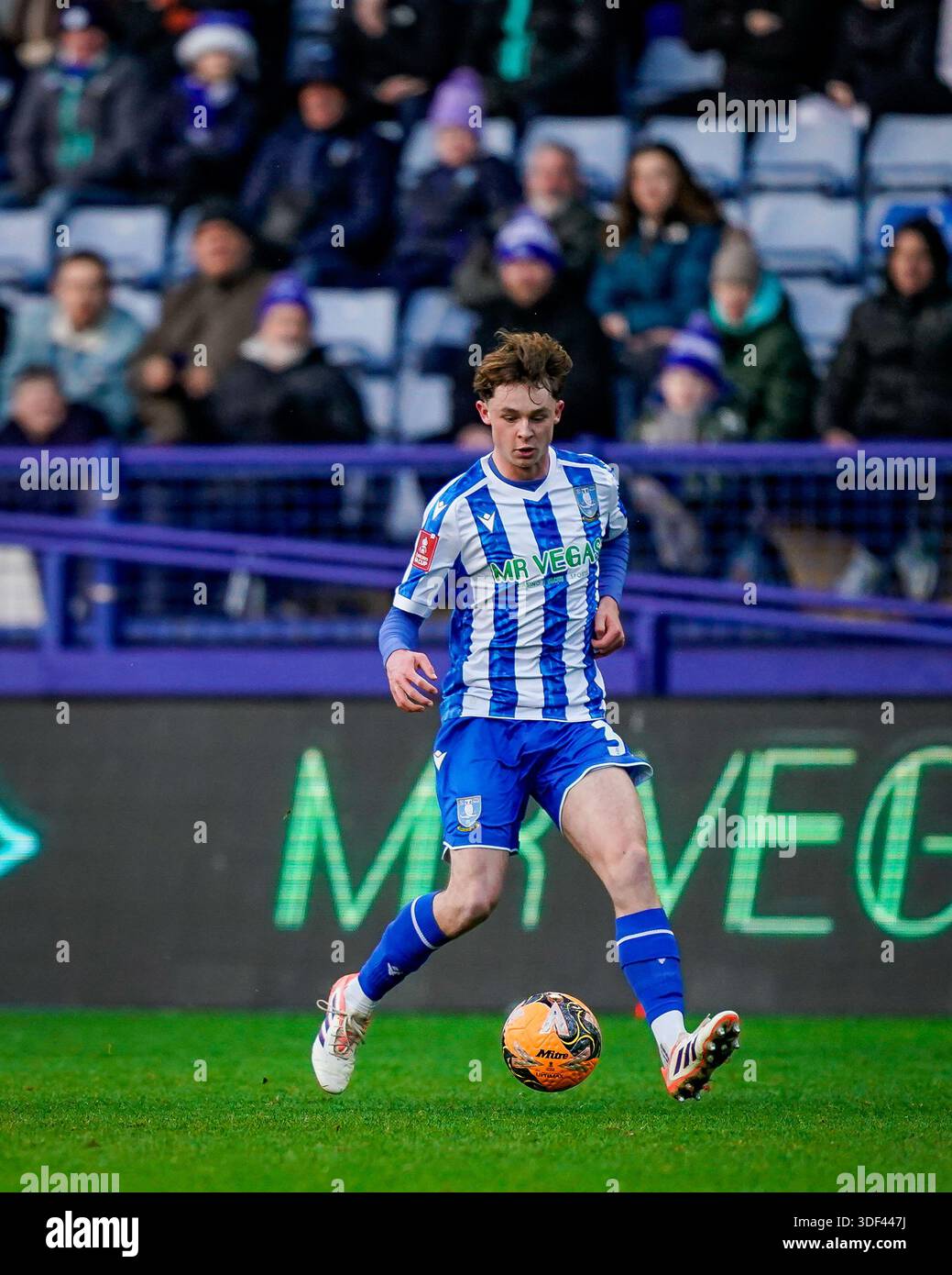Max Lowe of Sheffield Wednesday makes a run with the ball during the ...
