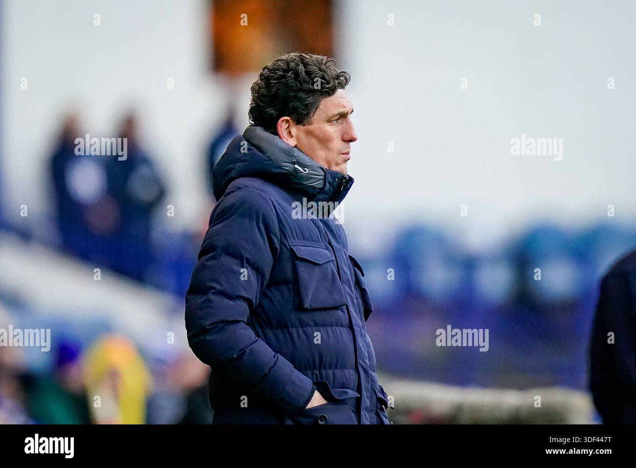 Keith Andrews manager of Brentford looks on during the Emirates FA Cup ...