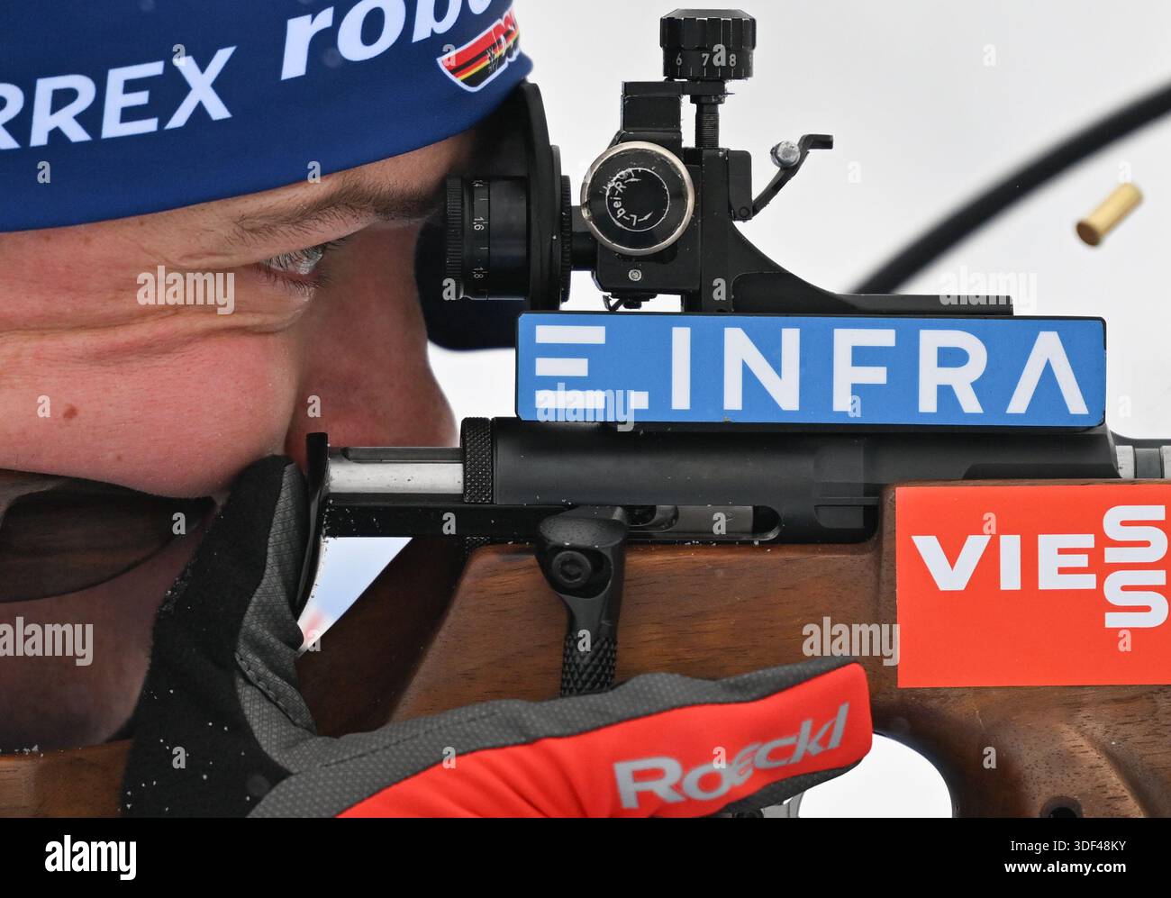 10 January 2026, Thuringia, Oberhof: Biathlon: World Cup, pursuit 12.5 ...