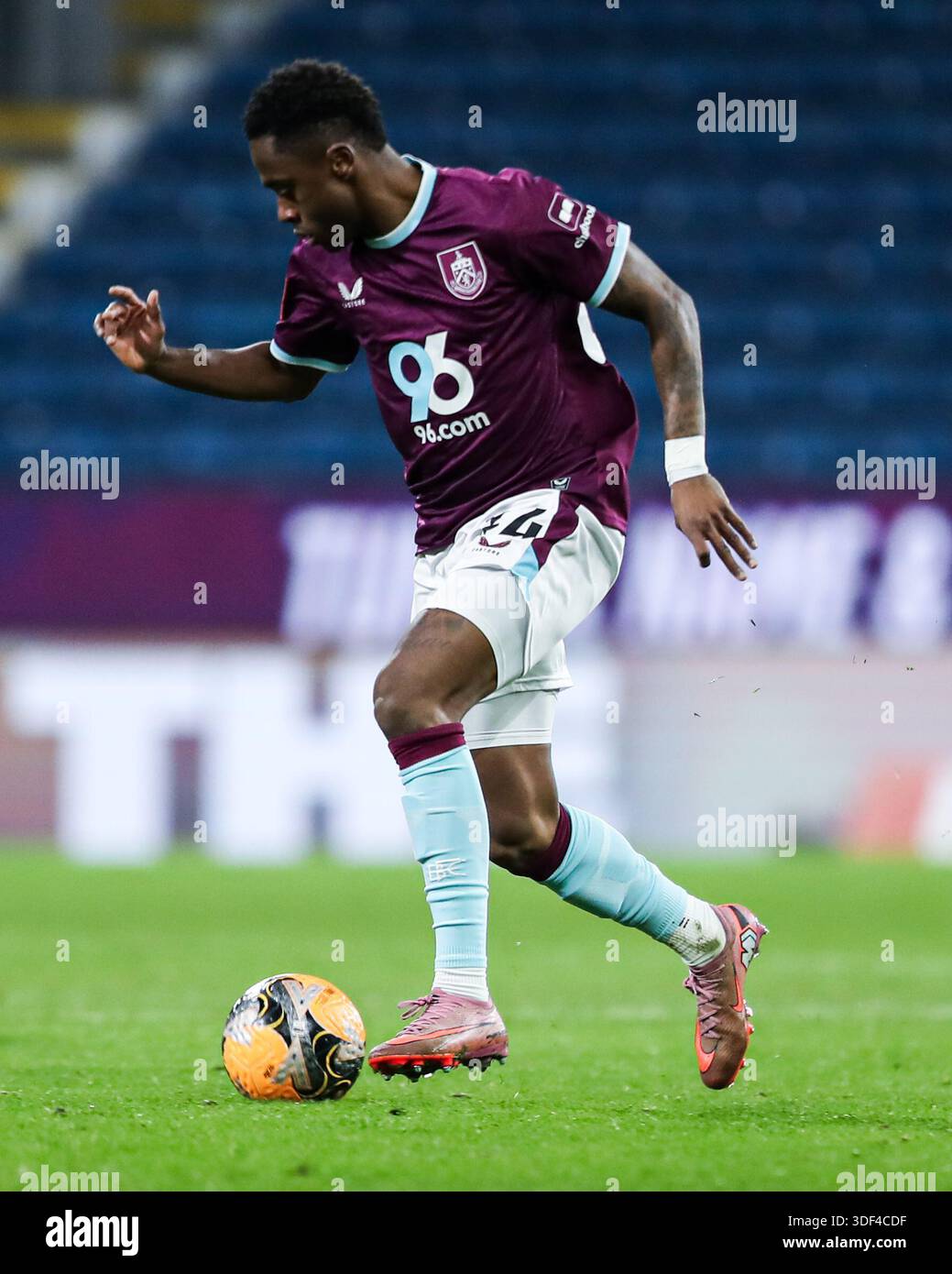 Jaydon Banel of Burnley dribbles ball forward during the Emirates FA ...