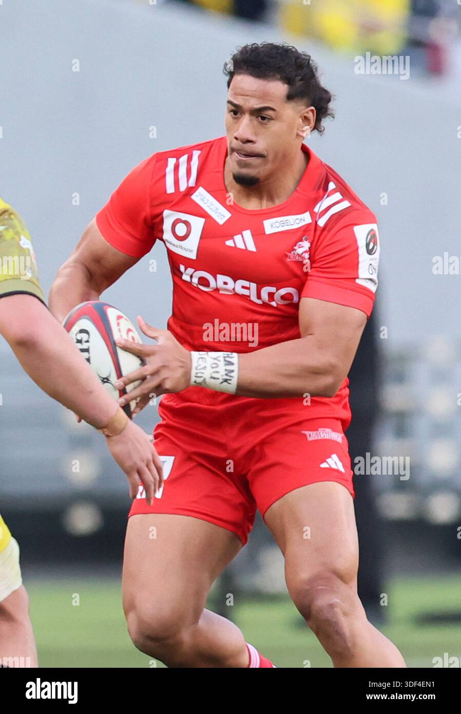 Tokyo, Japan. 10th Jan, 2026. Kobelco Kobe Steelers wing Ataata ...