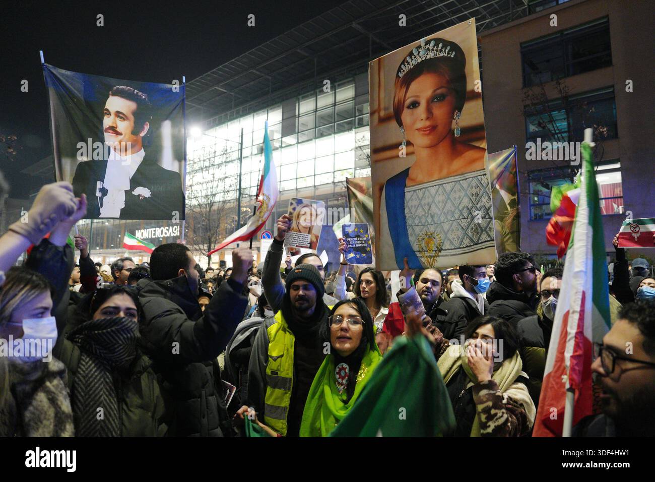 Milan, Enough rally for the freedom of the Iranian people in front of ...