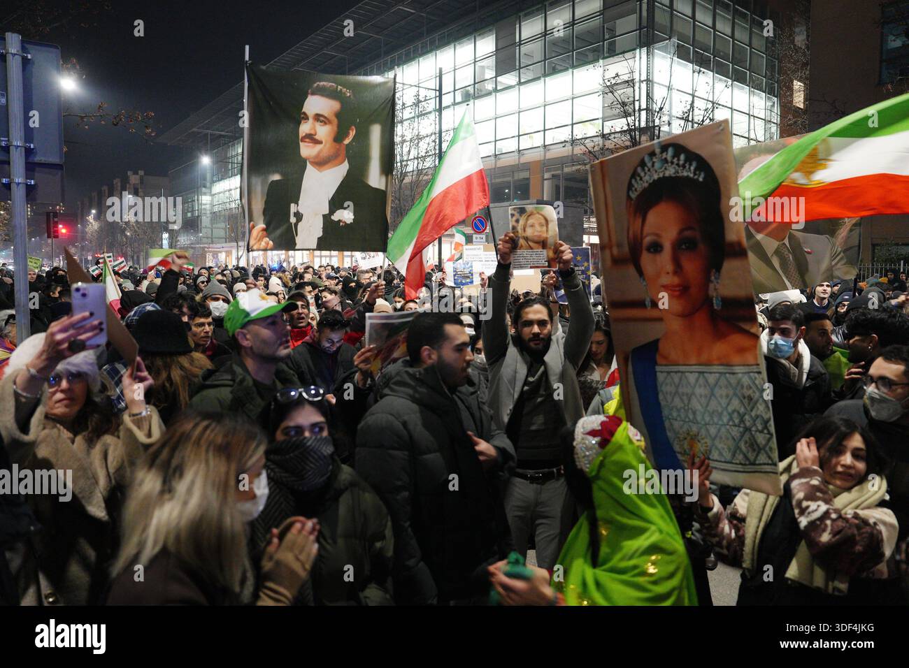 Milan, Enough rally for the freedom of the Iranian people in front of ...