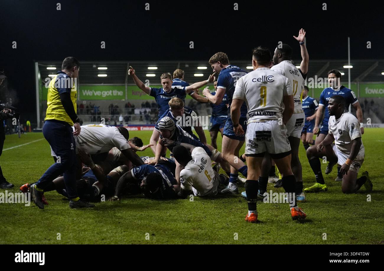 Sale's Bevan Rodd scores a try during the Investec Champions Cup match ...