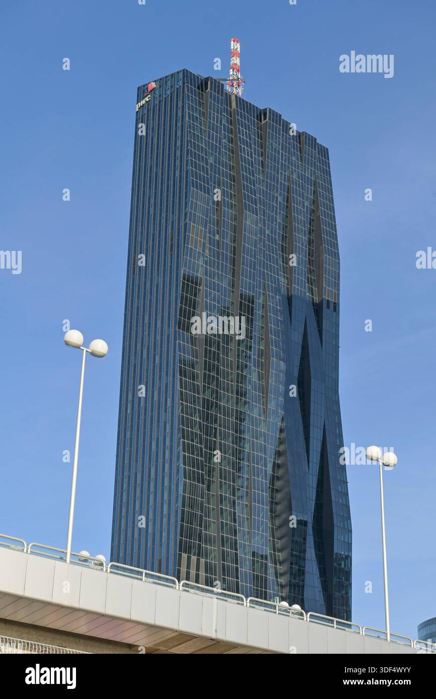 Tower 1 DC, Hochhaus, Donau City, Wien, Österreich *** Tower 1 DC, high ...