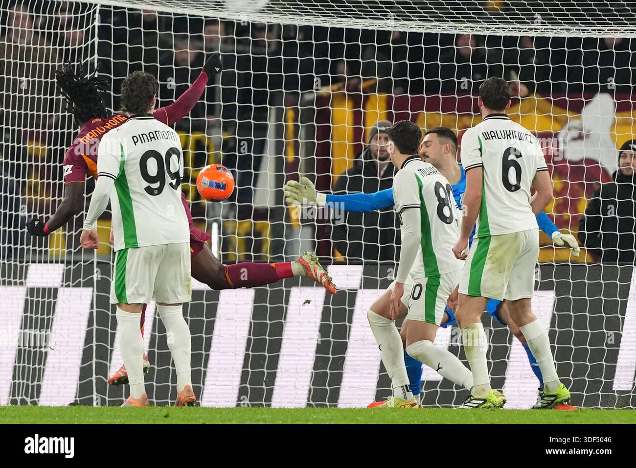 Manu Kone of AS Roma scores the goal of 1-0 during the Serie A 2025/ ...