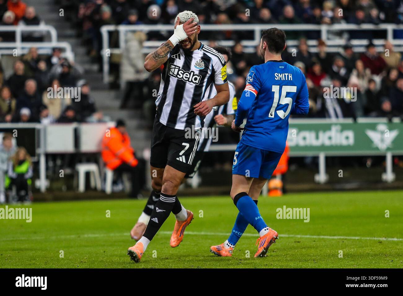 Joelinton Of Newcastle United reacts during the Newcastle United v AFC ...
