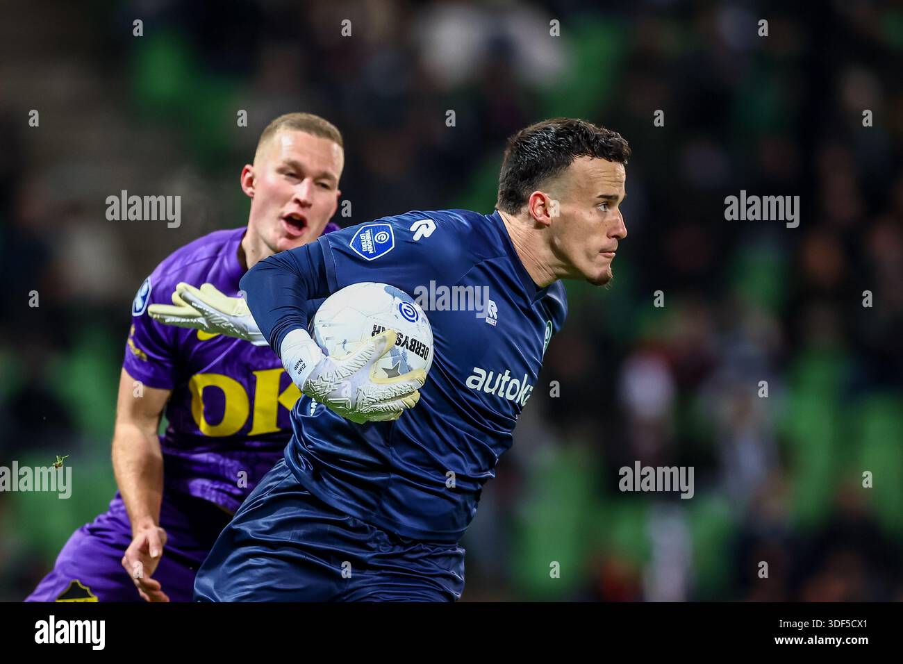 GRONINGEN, NETHERLANDS - JANUARY 10: Goalkeeper Etienne Vaessen of FC ...