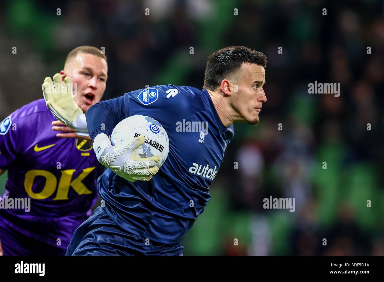 GRONINGEN, NETHERLANDS - JANUARY 10: Goalkeeper Etienne Vaessen of FC ...