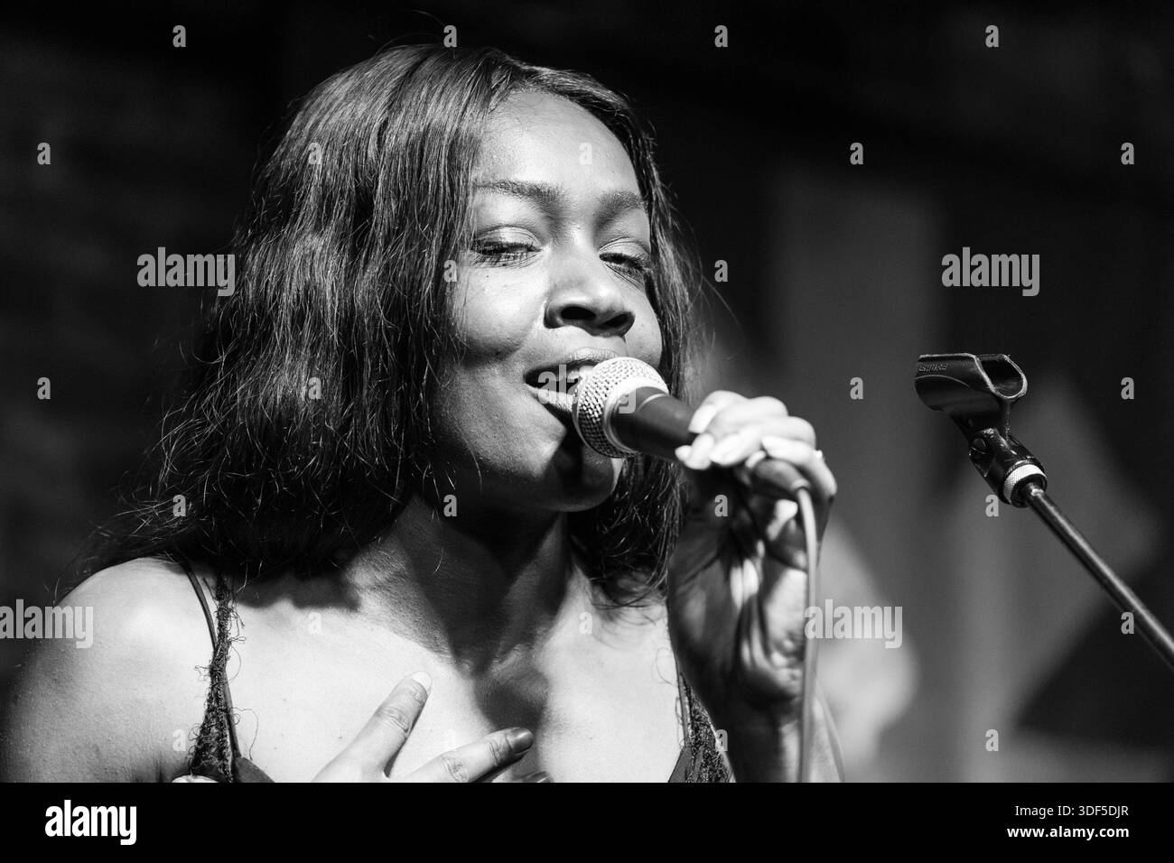 Celia Kameni performs with Dee Huang on guitar, Thibault Gomez on piano ...