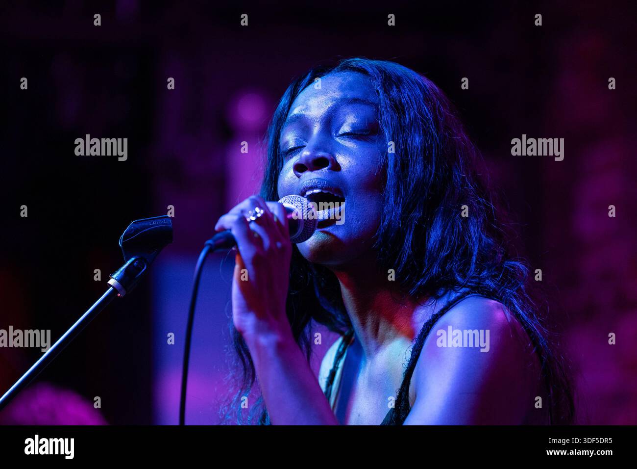 Celia Kameni performs with Dee Huang on guitar, Thibault Gomez on piano ...