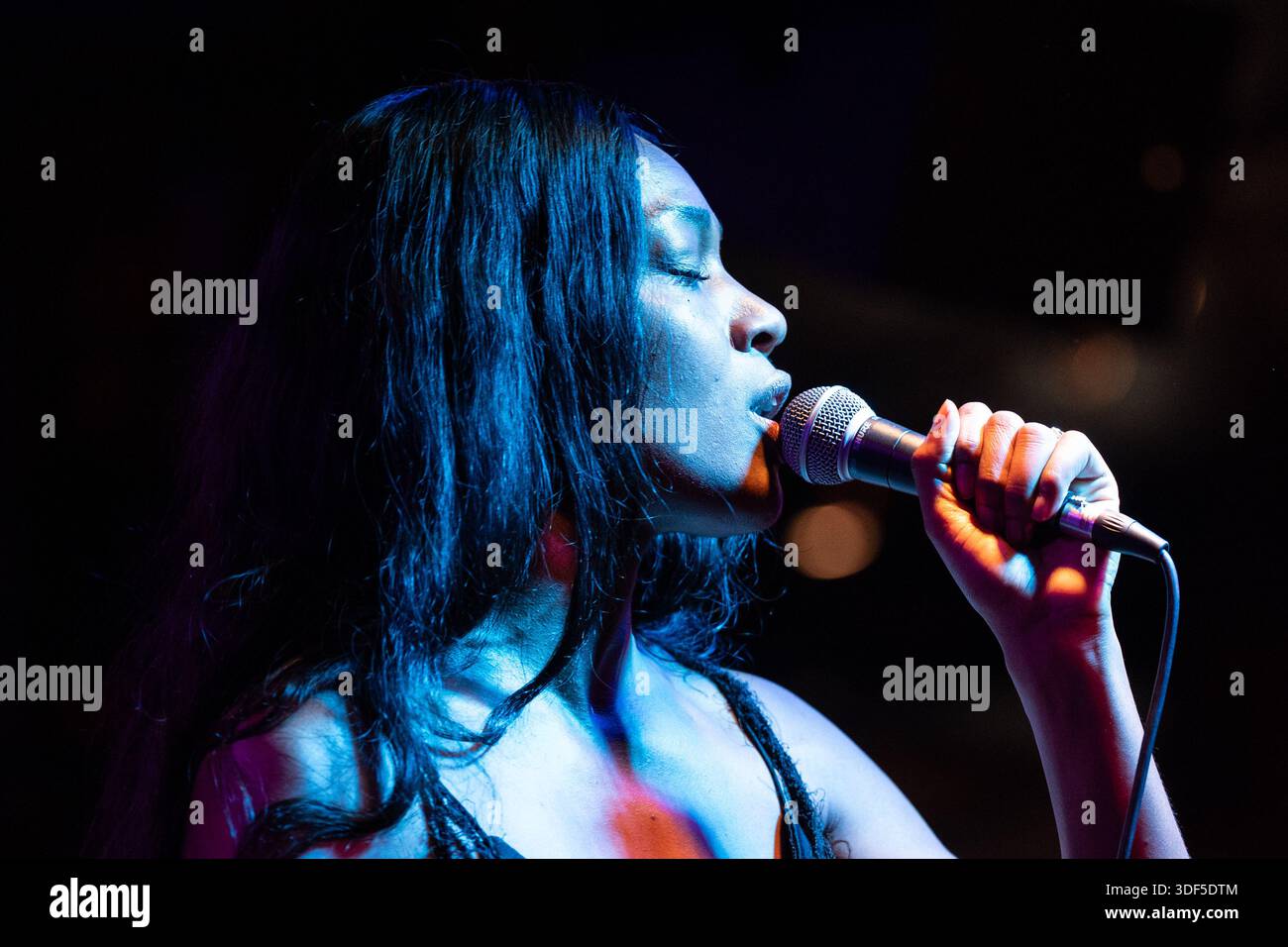 Celia Kameni performs with Dee Huang on guitar, Thibault Gomez on piano ...