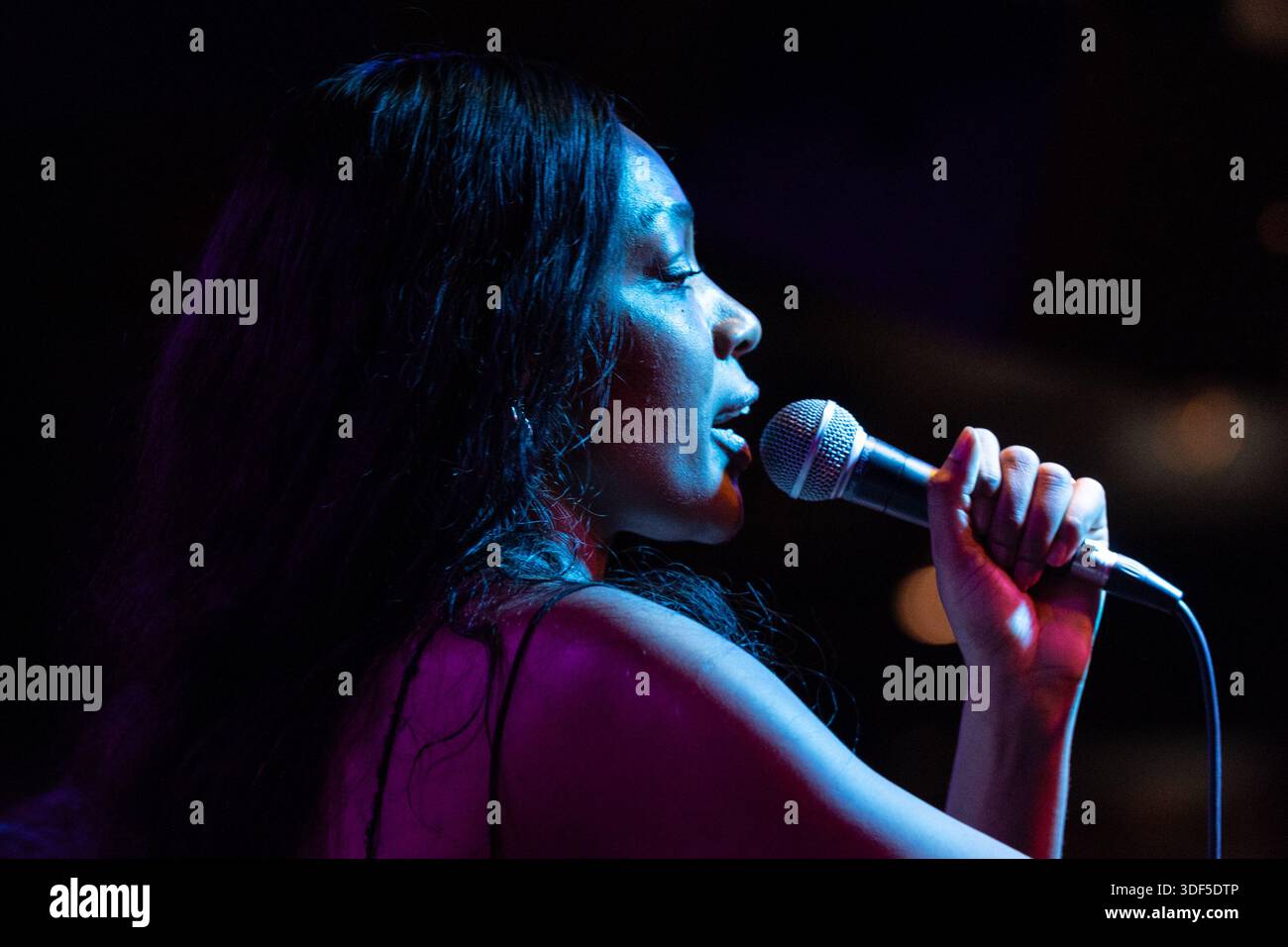 Celia Kameni performs with Dee Huang on guitar, Thibault Gomez on piano ...