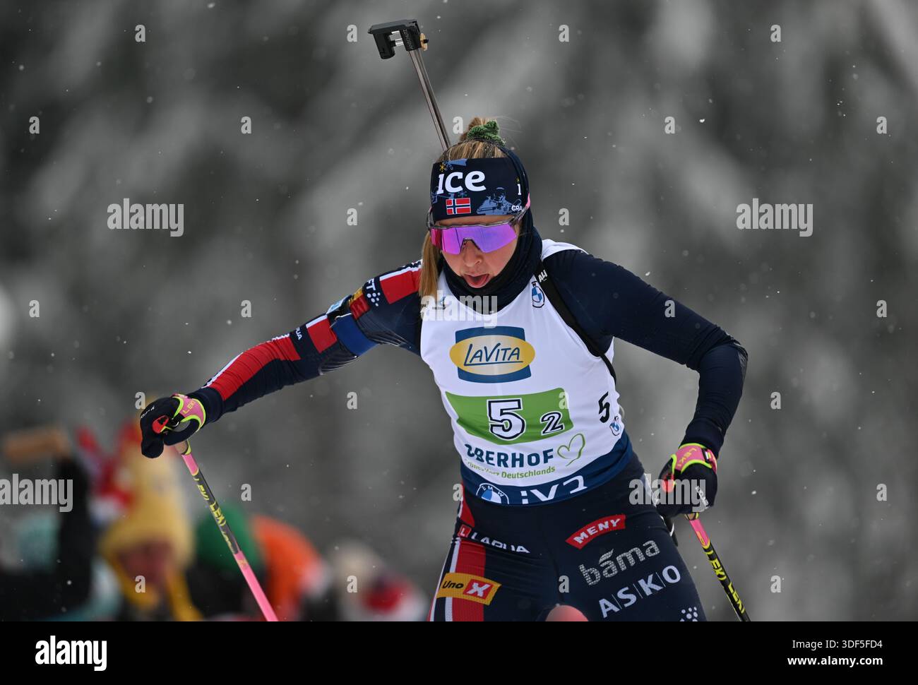 10 January 2026, Thuringia, Oberhof: Biathlon: World Cup, relay 4 x 6 ...