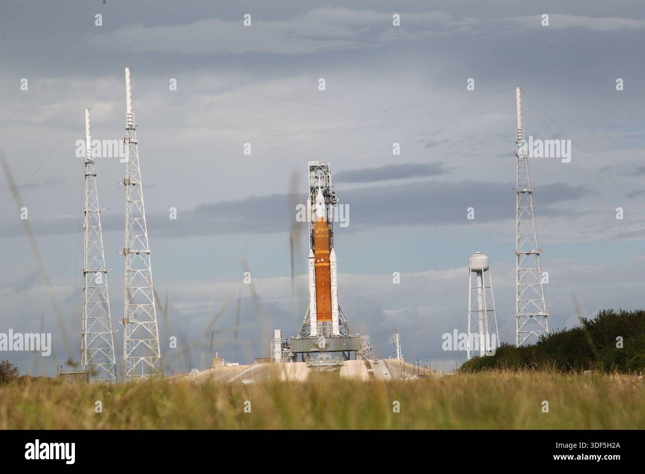 Stock photo is of NASA behemoth uncrewed Artemis 1 rocket & MLP on ...