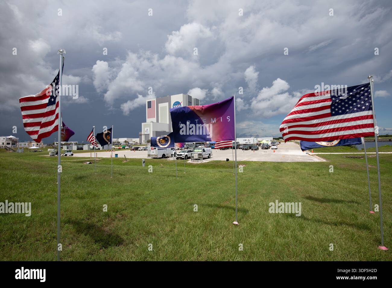 Stock photo is of NASA behemoth uncrewed Artemis 1 rocket & MLP on ...