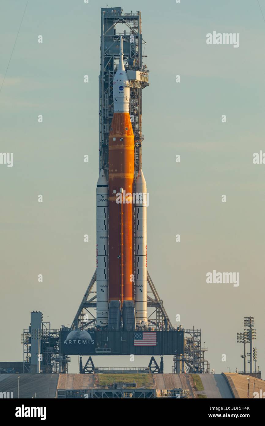 Stock photo is of NASA behemoth uncrewed Artemis 1 rocket & MLP on ...