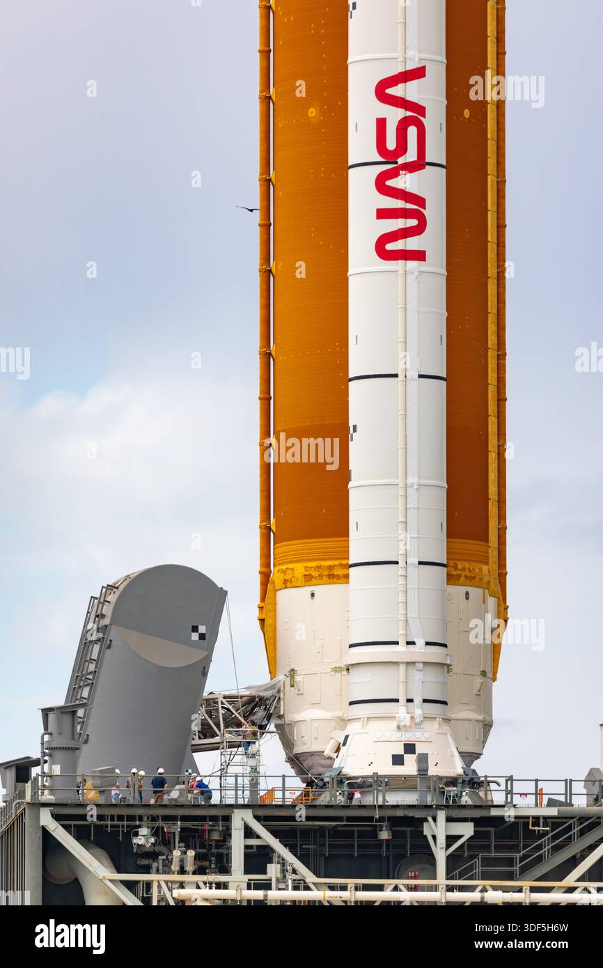 Stock photo is of NASA behemoth uncrewed Artemis 1 rocket & MLP on ...