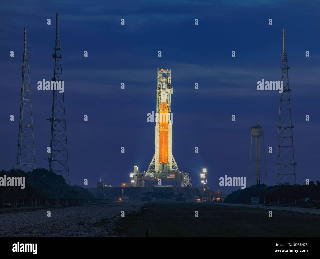 Stock photo is of NASA behemoth uncrewed Artemis 1 rocket & MLP on ...