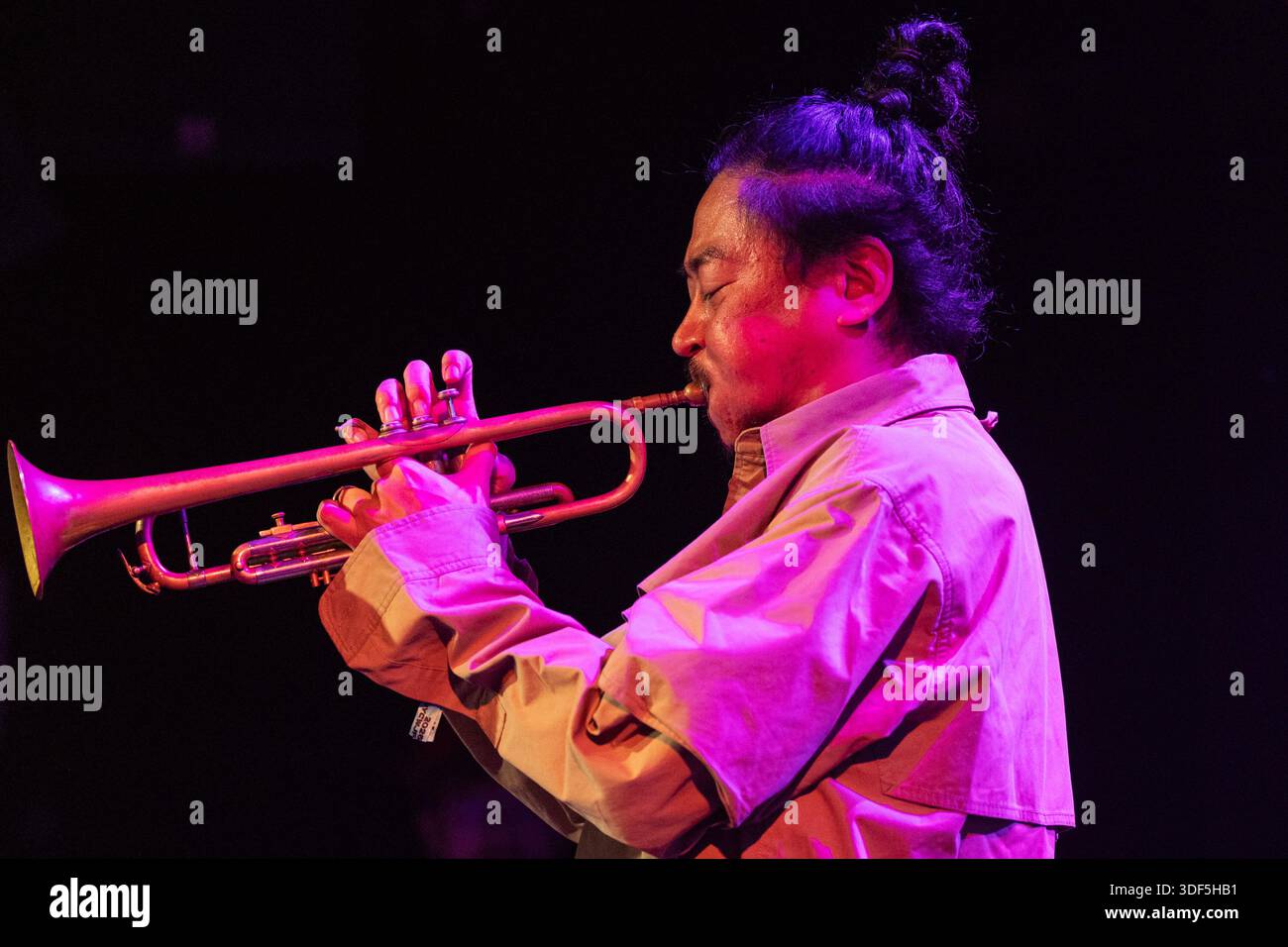 Takuya Kuroda performs with his band during Winter JazzFest Manhattan ...