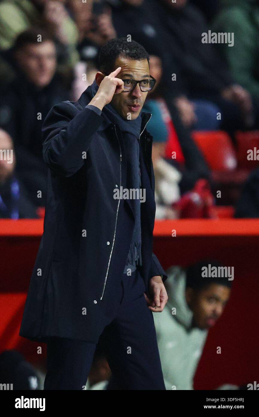 Chelsea head coach liam hi-res stock photography and images - Alamy