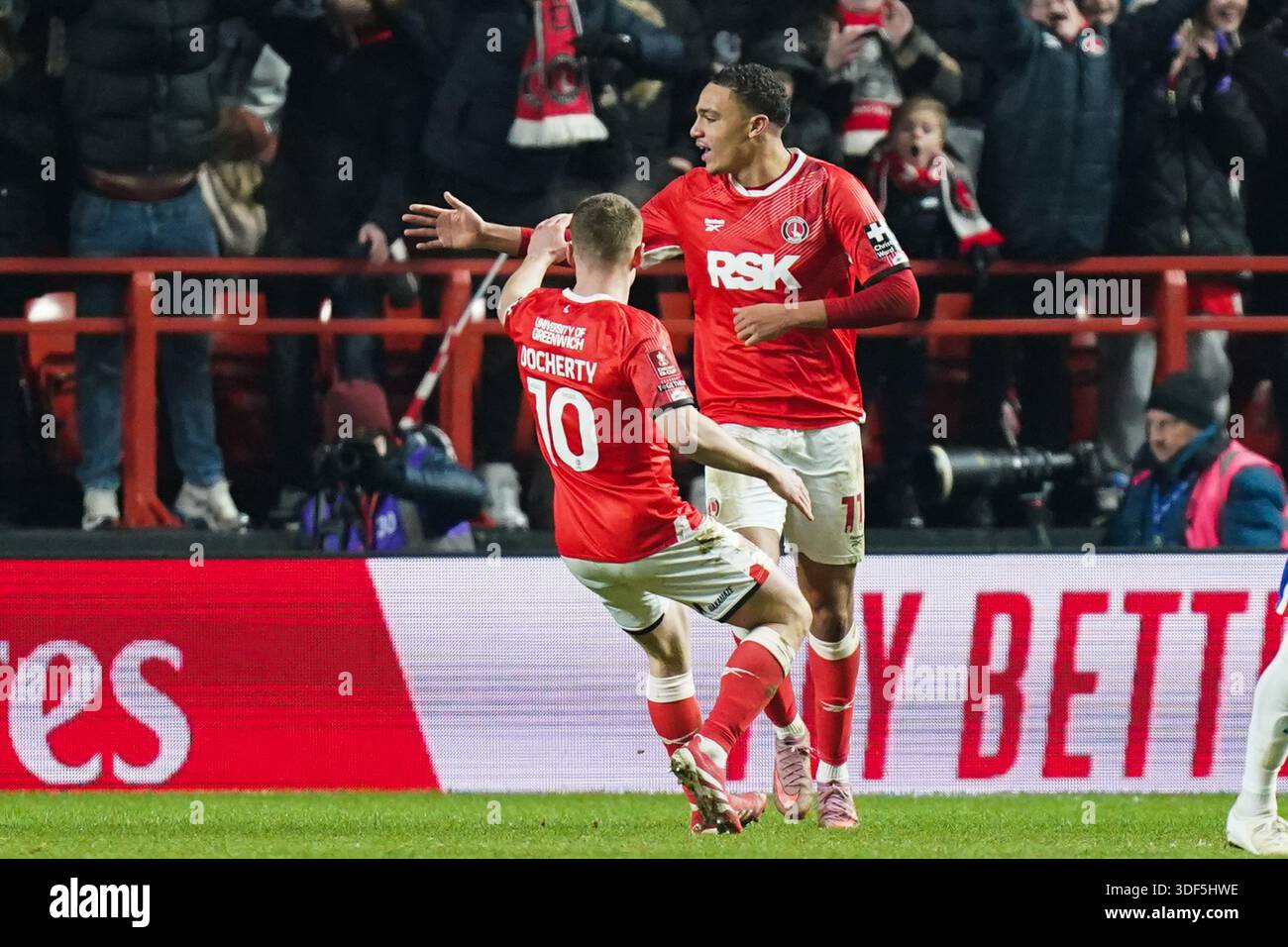 Miles Leaburn of Charlton Athletic celebrating his goal to make it 1-2 ...