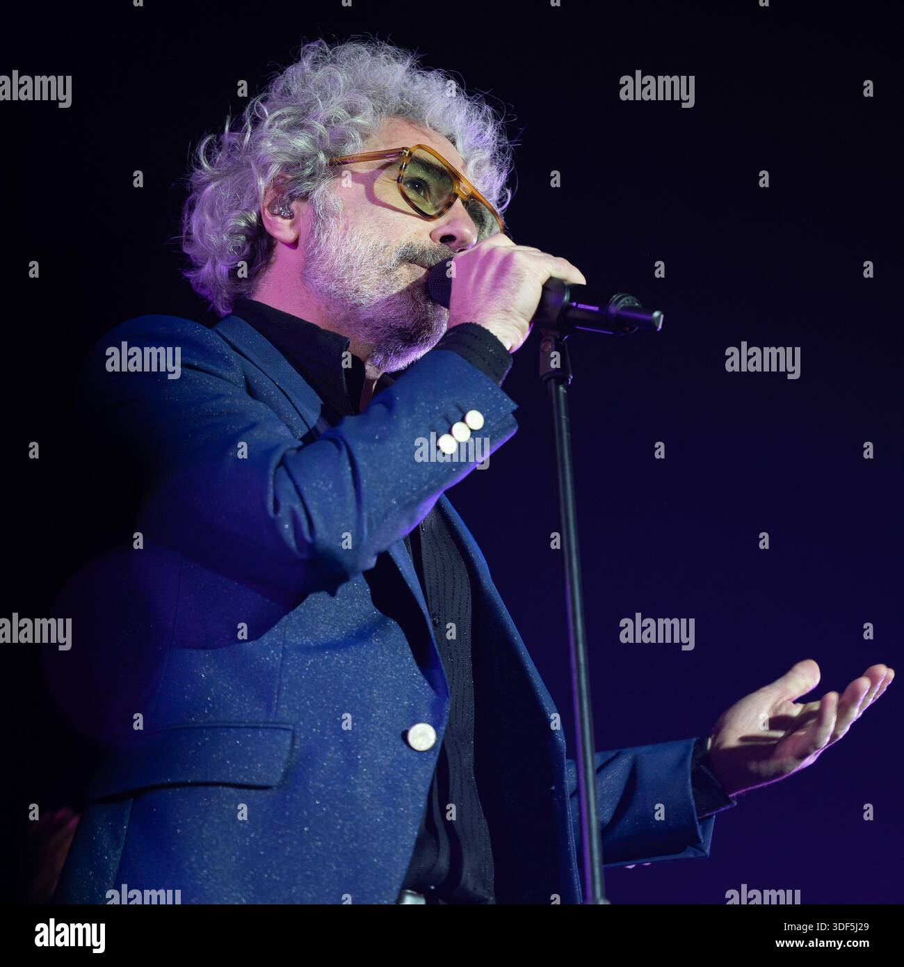 Madrid, Spain. 09th Jan, 2026. Abraham Boba, the singer from the band ...