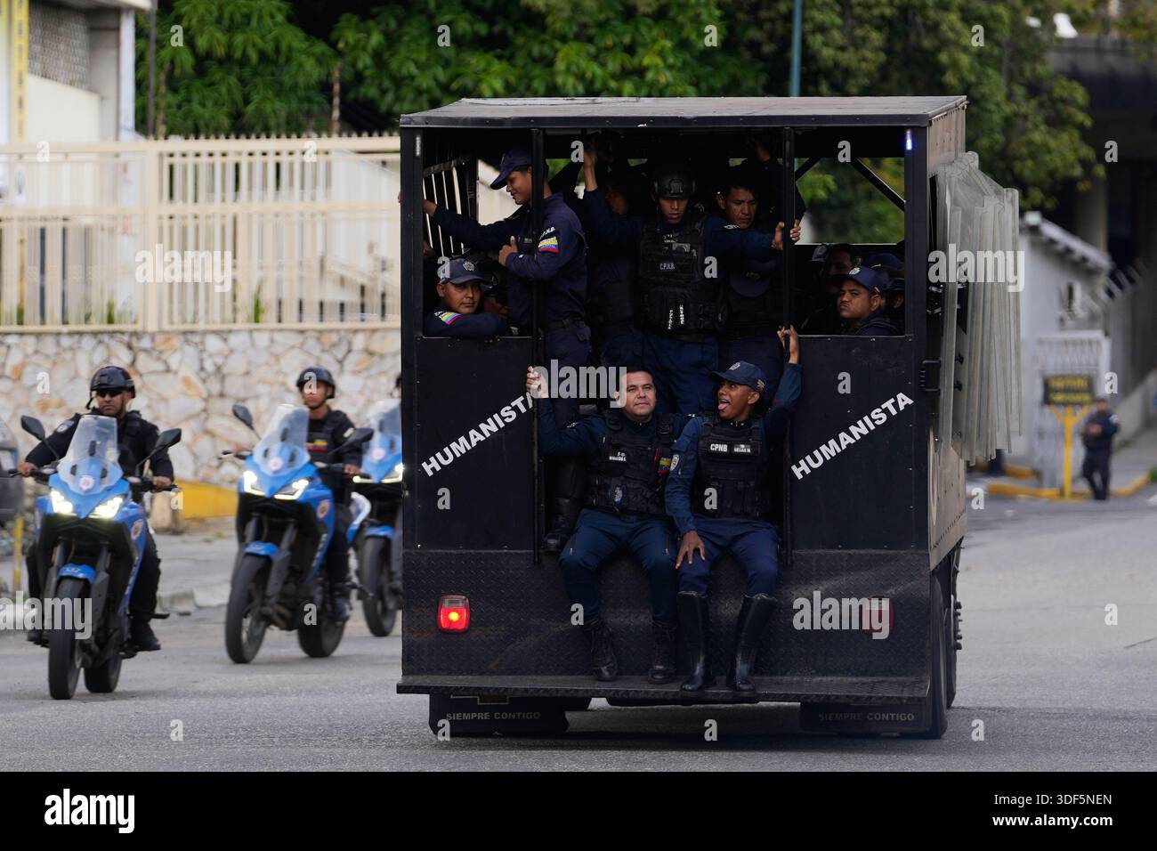 Police patrol near El Helicoide, headquarters of Venezuela's ...