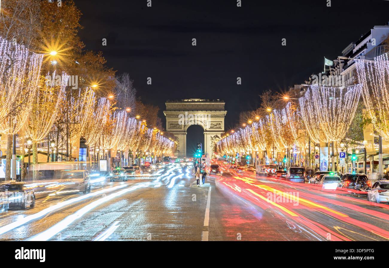 Arc de triomphe et champs elysees hi-res stock photography and images ...