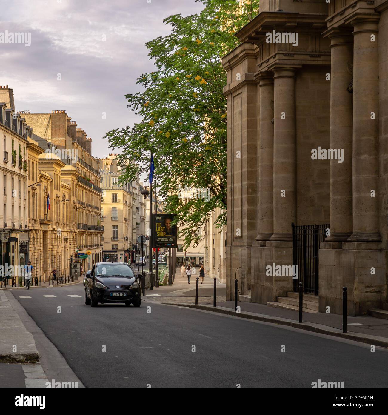 St peres france hi-res stock photography and images - Alamy
