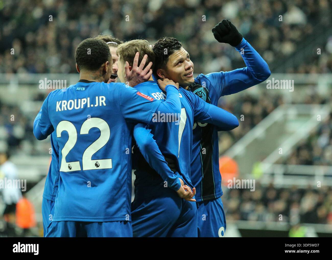 David Brooks of Bournemouth celebrates his goal to make it 1-2 during ...