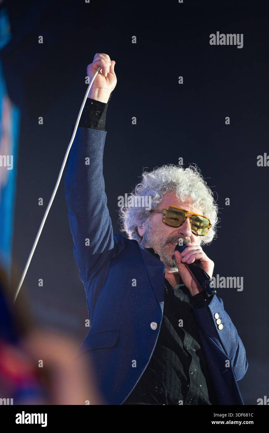 Abraham Boba, the singer from the band Leon Benavente performs during ...