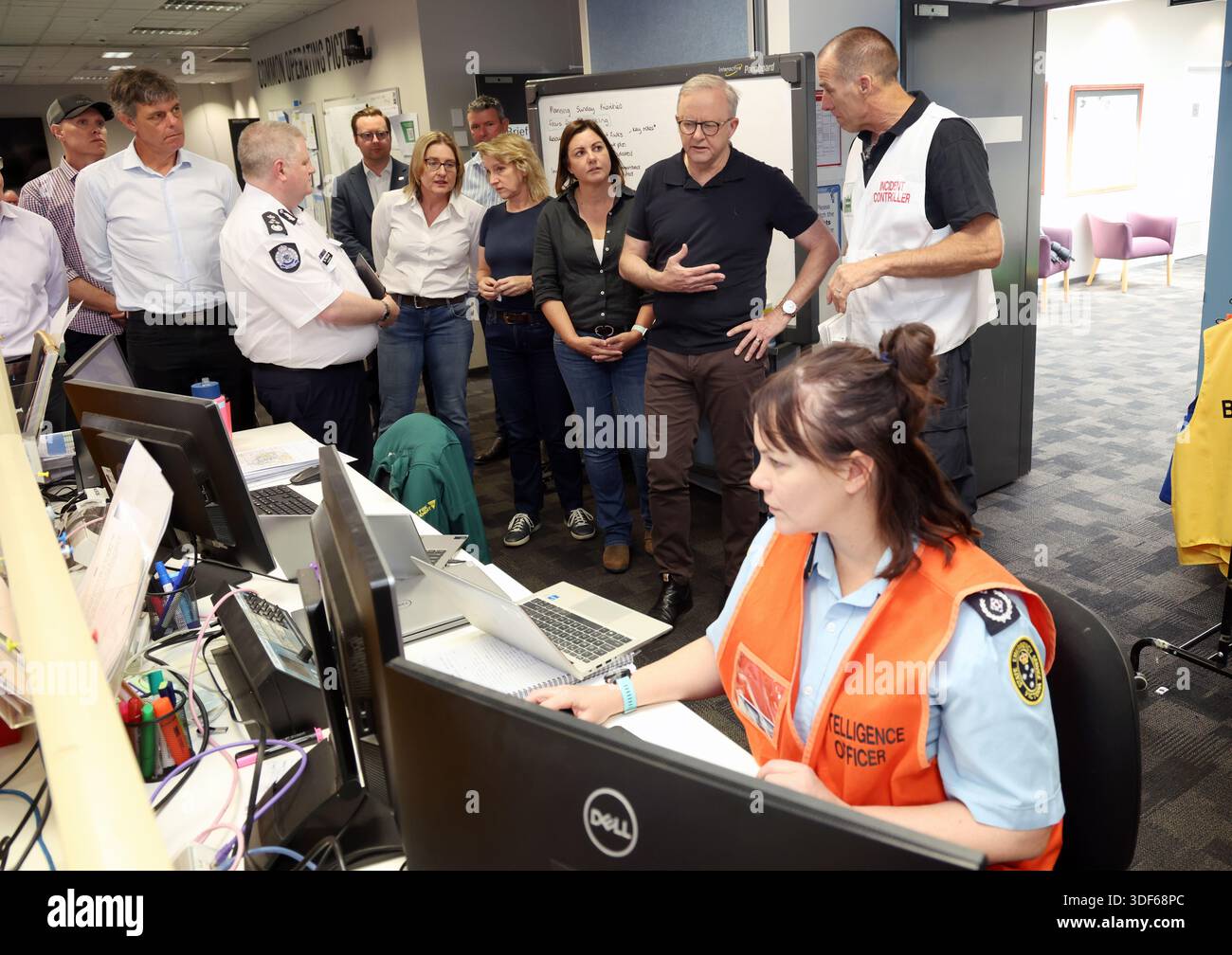 Prime Minister Anthony Albanese and Victorian Premier Jacinta Allan ...