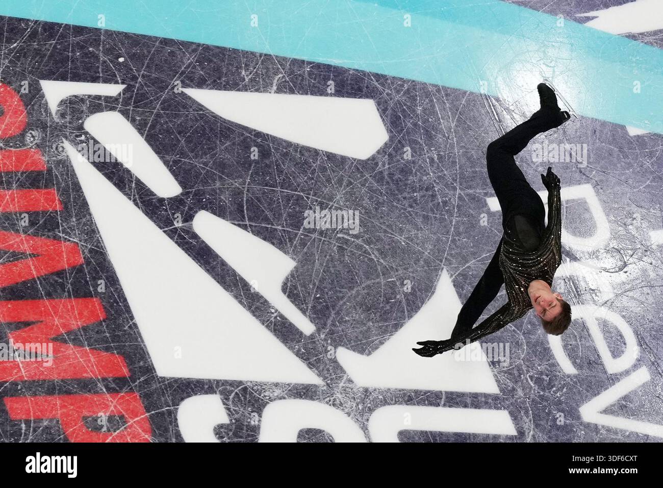 Andrew Torgashev competes during the men's free skate competition at ...