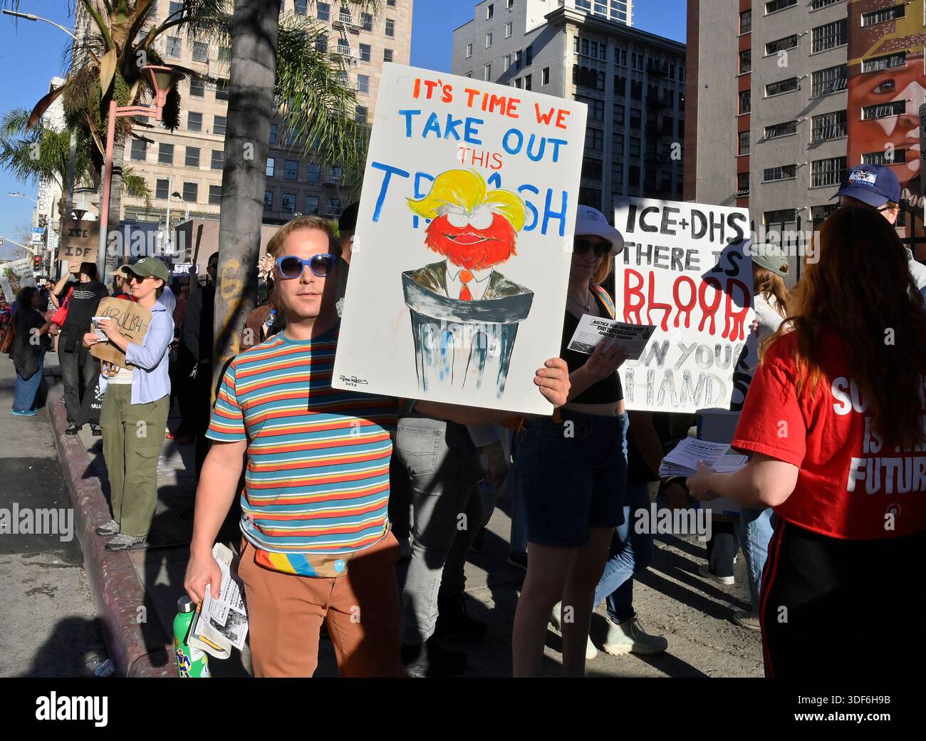Ice officer los angeles hi-res stock photography and images - Alamy