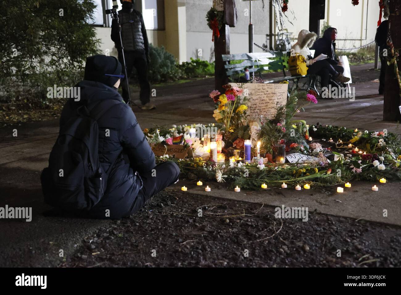 PORTLAND, OREGON – JANUARY 10: Protesters gather outside of the ICE ...