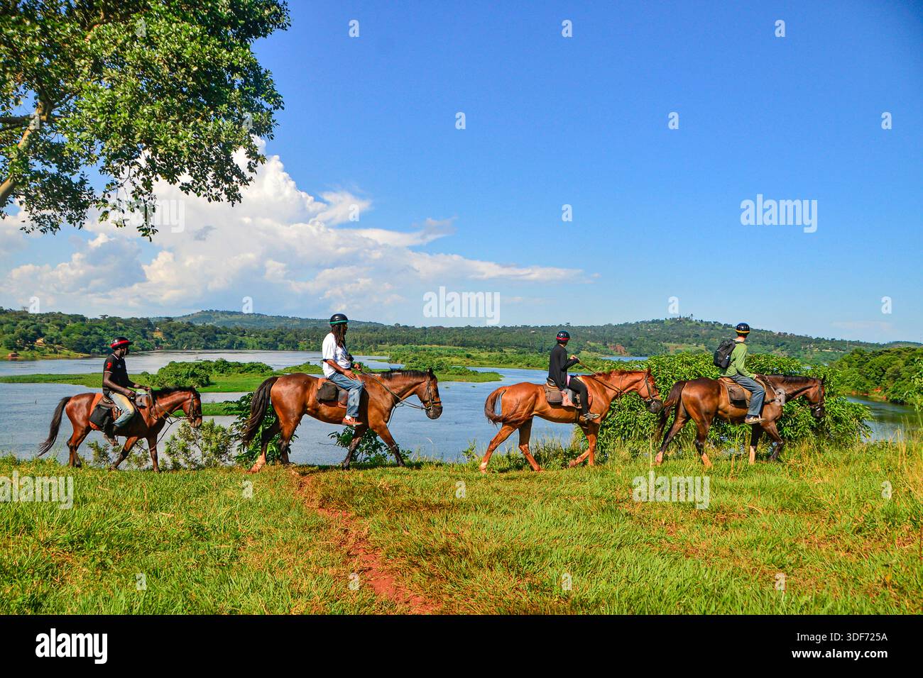 Jinja adventure trips photography hi-res stock photography and images ...