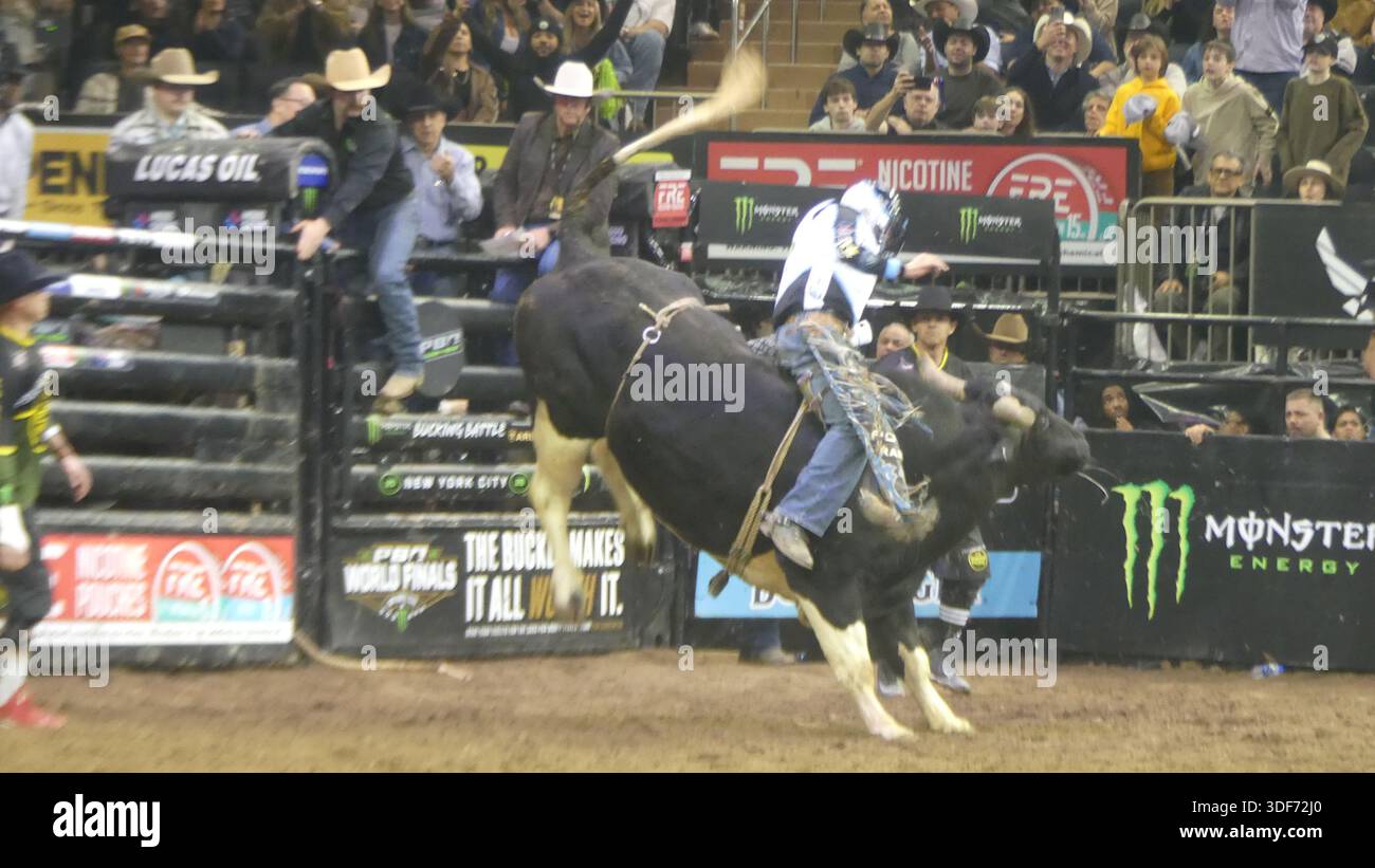 2026 monster energy buck off hi-res stock photography and images - Alamy