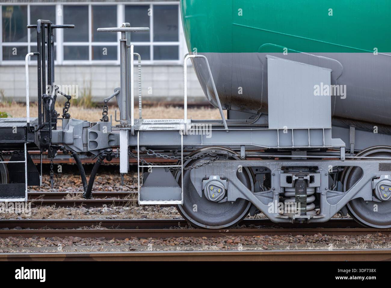Frame and linkage components hi-res stock photography and images - Alamy