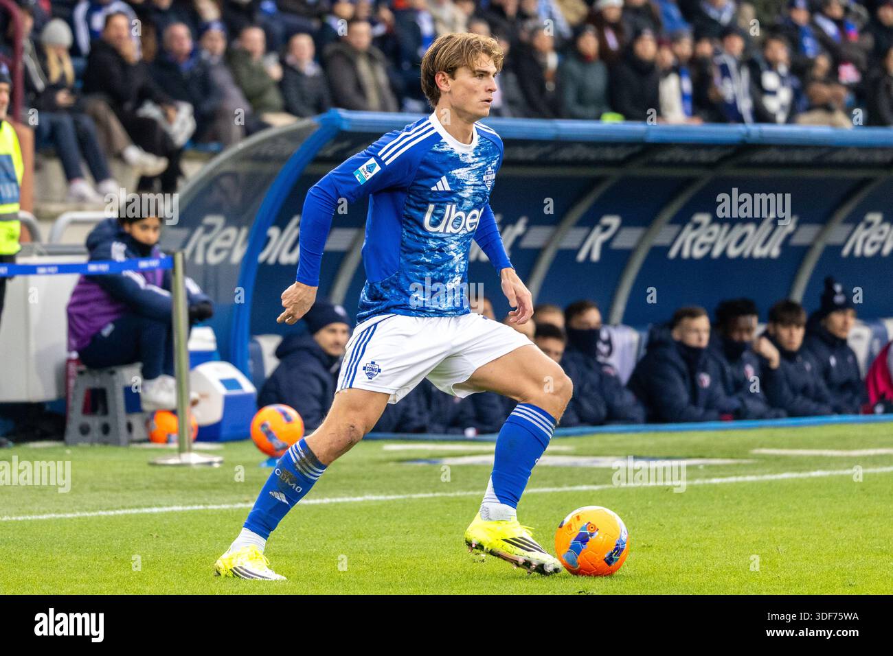 paz martinez nicolas como during serie A match Como 1907 vs Bologna FC ...