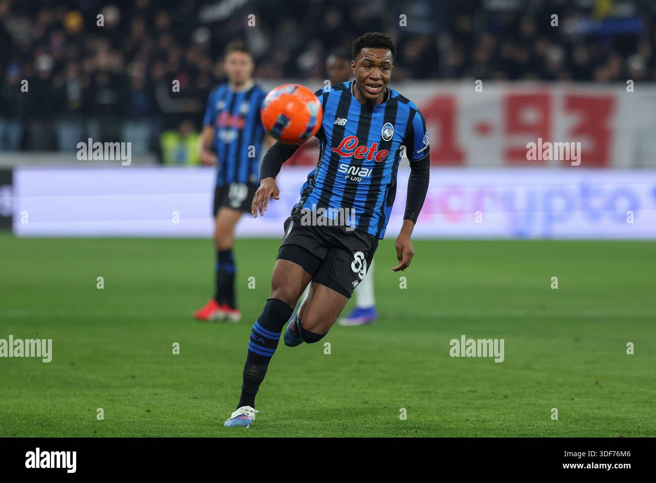 Bergamo, Italy. 10th, January 2026. Honest Ahanor (69) of Atalanta seen ...