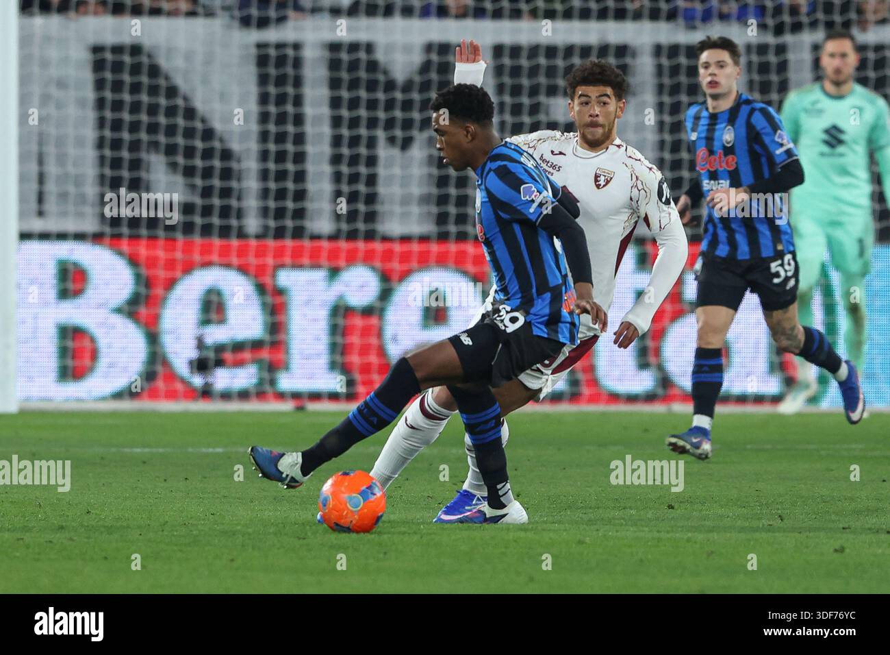 Bergamo, Italy. 10th, January 2026. Honest Ahanor (69) of Atalanta seen ...