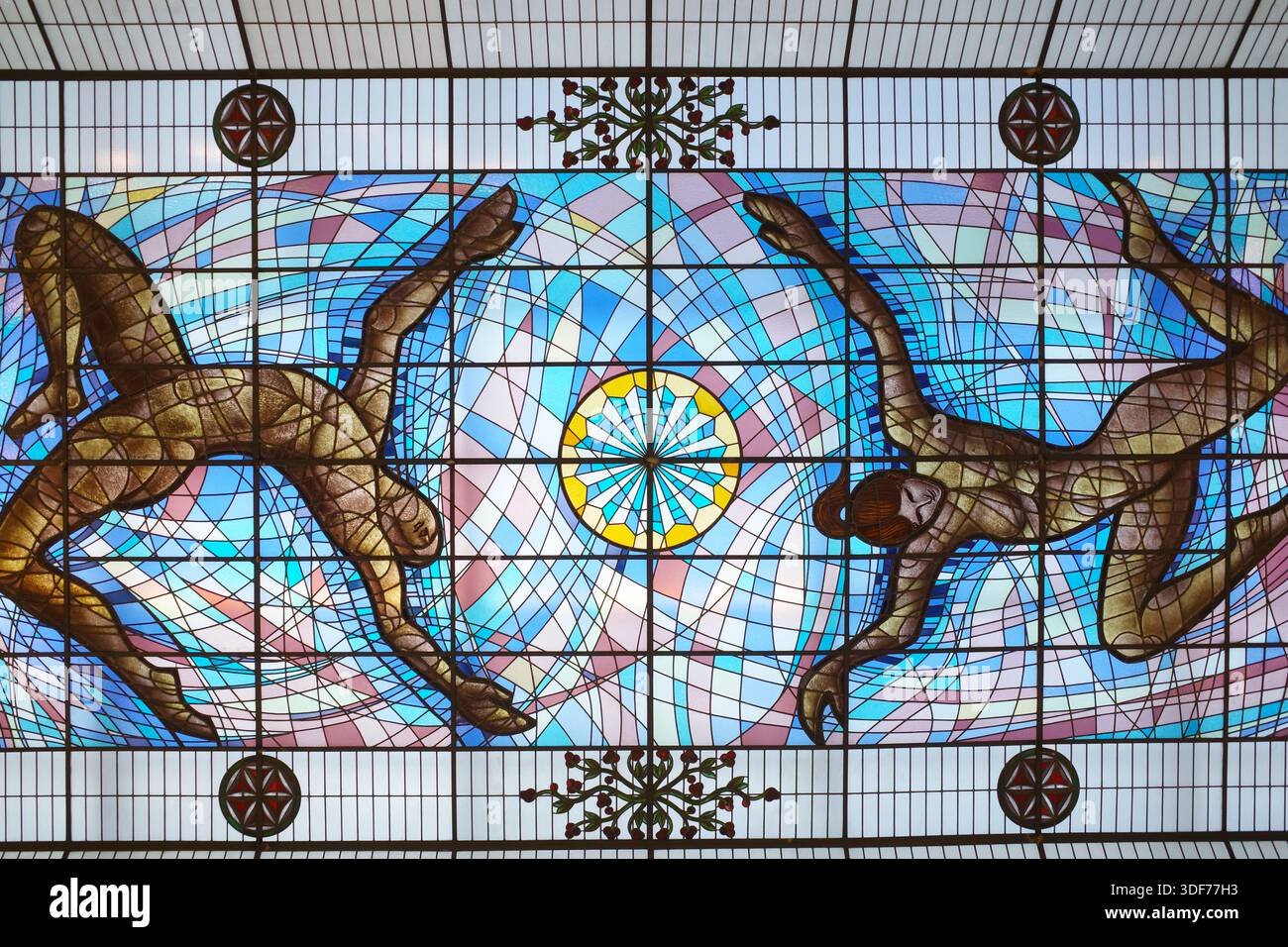 Ornate balcony stained glass hi-res stock photography and images - Alamy
