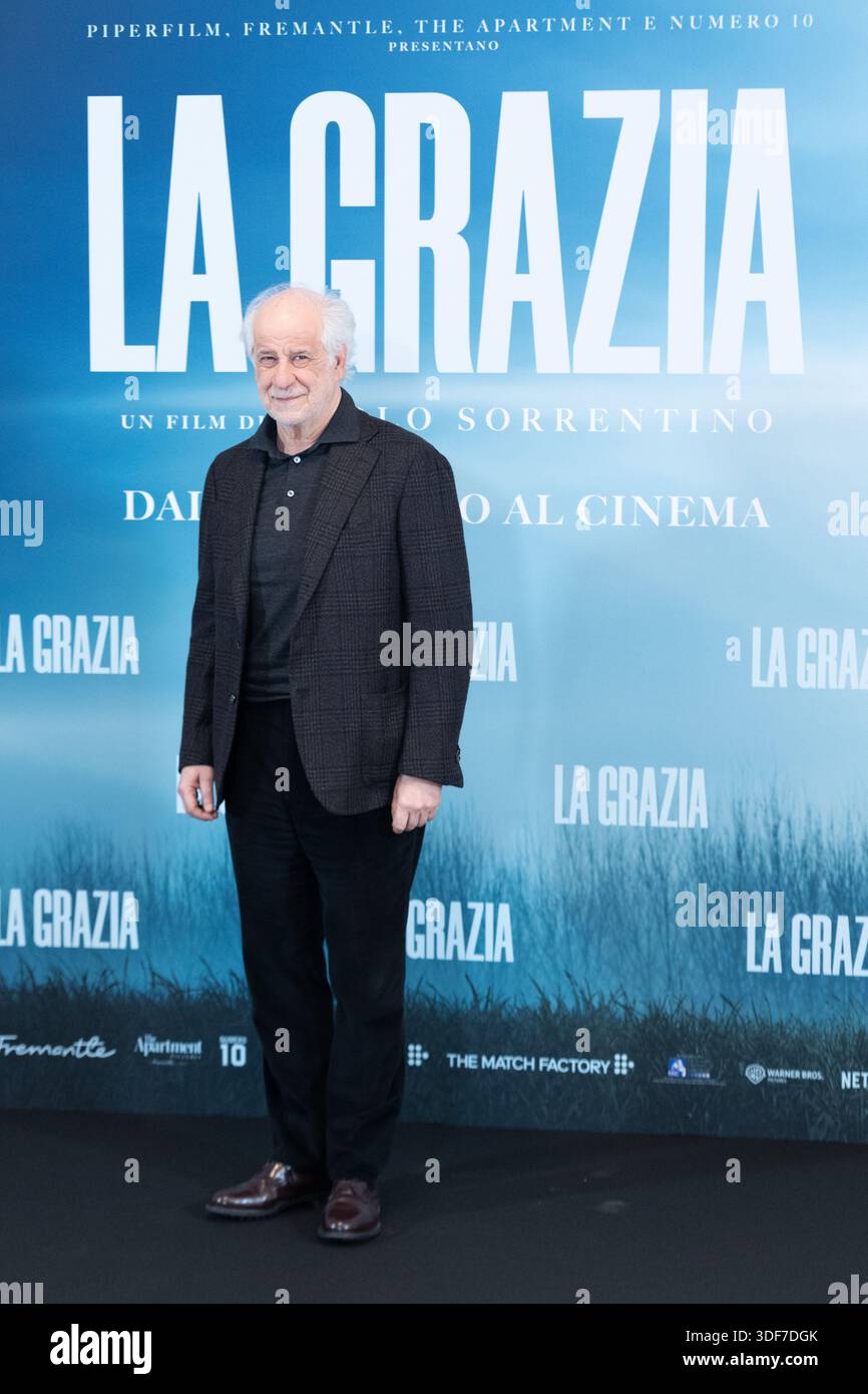 1/9/2026 Italian actor Toni Servillo attends the photocall of the film ...