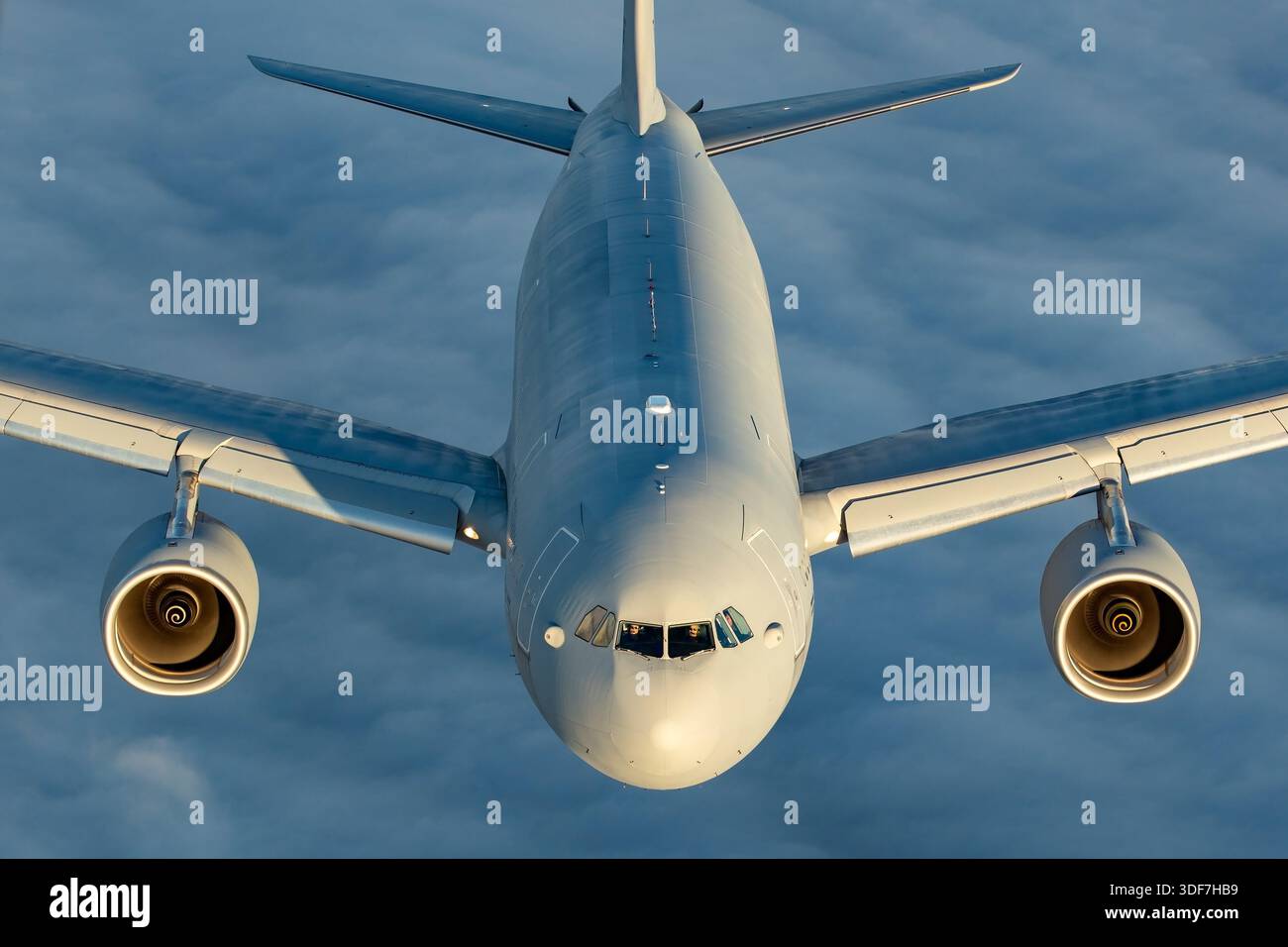 Air force logistics detail hi-res stock photography and images - Alamy