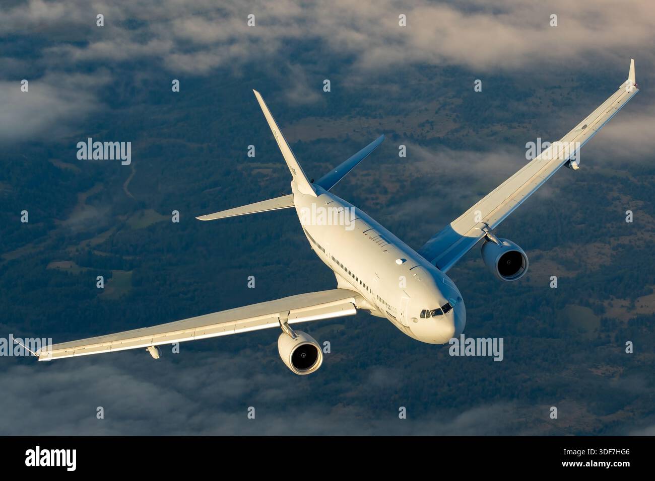 This image shows the Netherlands Air Force Airbus A330-243 MRTT ...